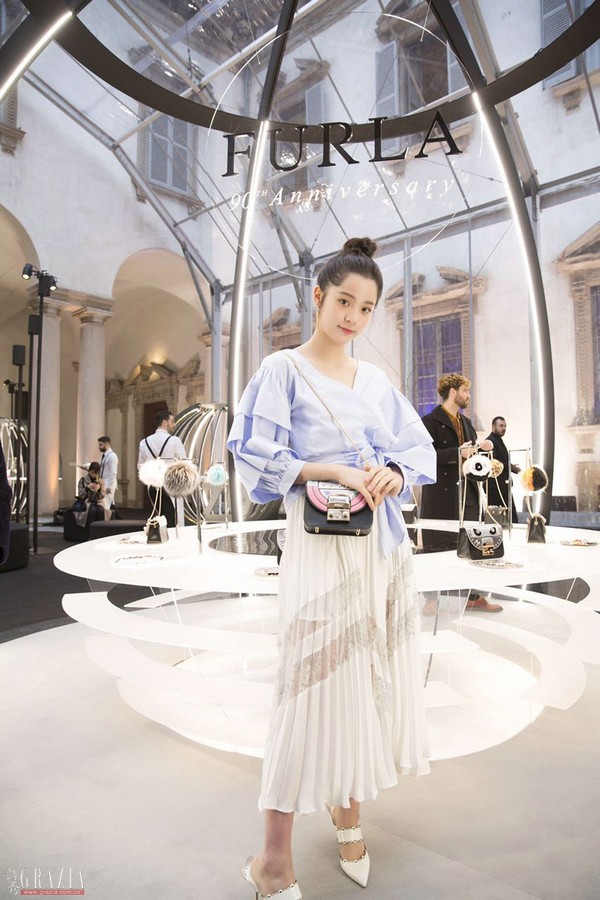 FURLA 2017秋冬系列 — 时光气泡 - 红秀GRAZIA